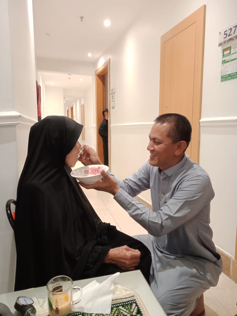 Kisah Mak Ooy, Keajaiban Haji dari Tanah Suci - Rumah Maman Imanulhaq